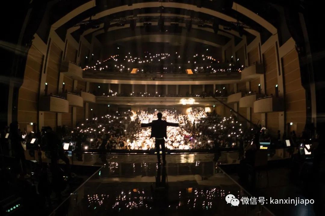 两年来首场实体演唱会，JJ林俊杰飙唱20金曲，王乙康亲临现场