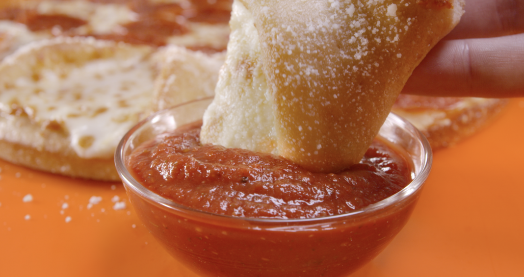 ‘THE BATMAN’ - LITTLE CAESARS® PIZZA RELEASES A BAT-SHAPED PEPPERONI ...